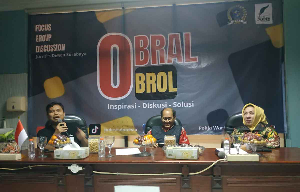 Pakar Sosial dan Komisi A DPRD Surabaya Minta Penempelan Stiker Warga ...