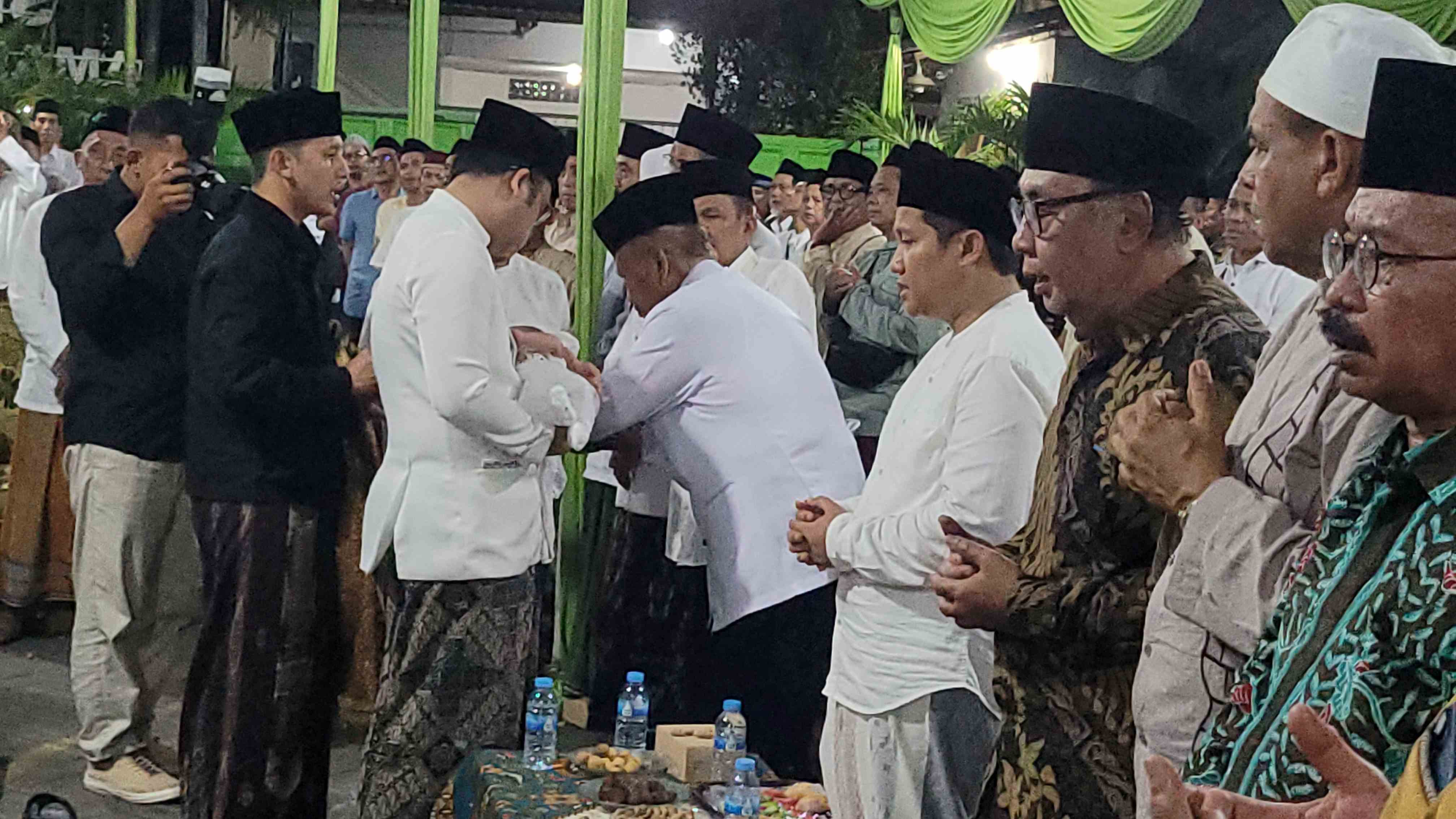 Aqiqah Cucu ke-20 Kiai Asep, Prof Ridwan Nasir Singgung Rabiah Al Adawiyah dan Khofifah ...