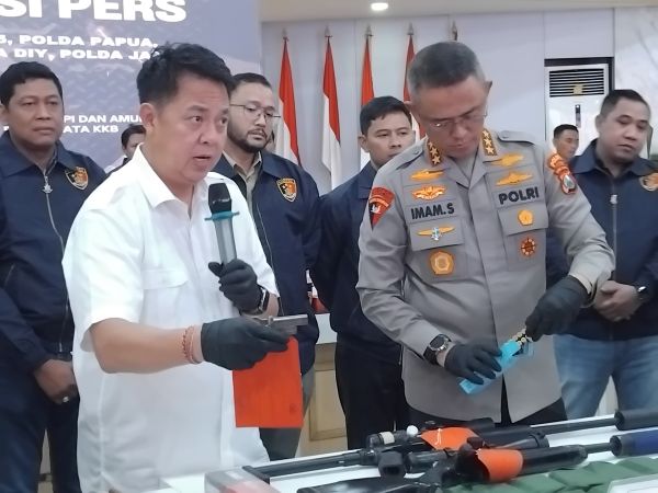 Kronologi Pengungkapan Penyelundupan Senjata Api dan Amunisi Ilegal dari Bojonegoro, Papua dan ...