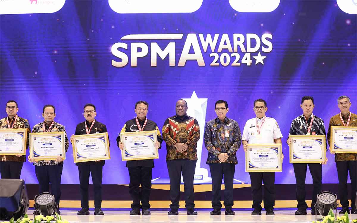 Raih SPM Awards 2024, Adhy Karyono: Jadi Motivasi dan Cambuk bagi Pemprov Jatim | BANGSAONLINE ...