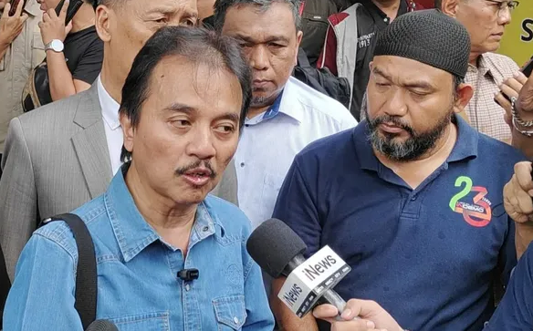 Diperiksa Polisi atas Tudingan Ijazah Palsu Jokowi, Roy Suryo Kritik Penggunaan UU ITE ...