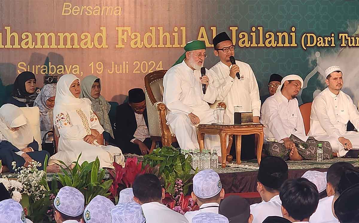 Khofifah Ajak Syeikh Fadhil Al Jailani Bagikan Kunci Sukses Menuntut ...