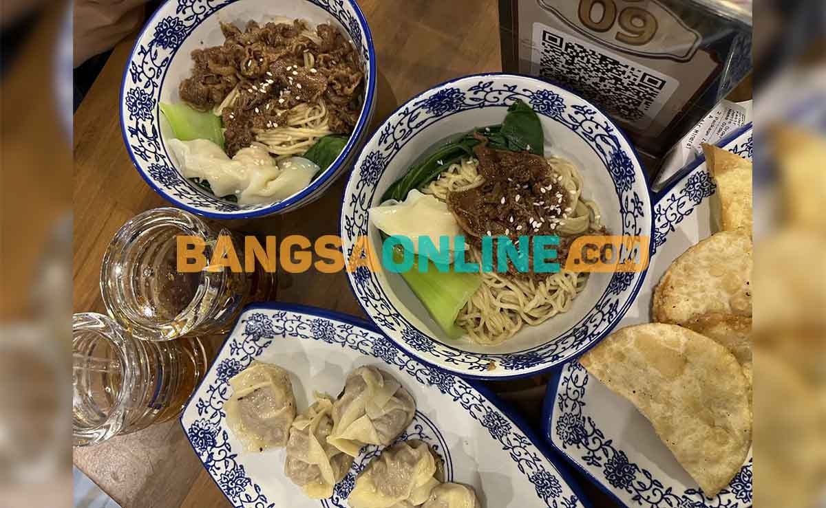 Pecinta Bakmi Wajib Cobain Prop Noodle Bar