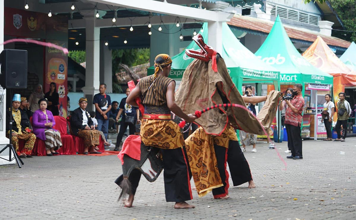 Usai HAKI-kan Jaranan Jowo, Dhito Siap Patenkan Seni Tiban hingga ...