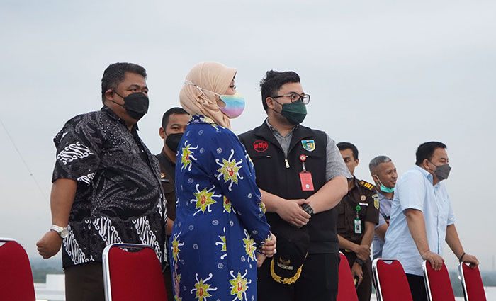 Diantar Bupati Naik Monumen SLG, Kajati Jatim Terpesona Keindahan ...