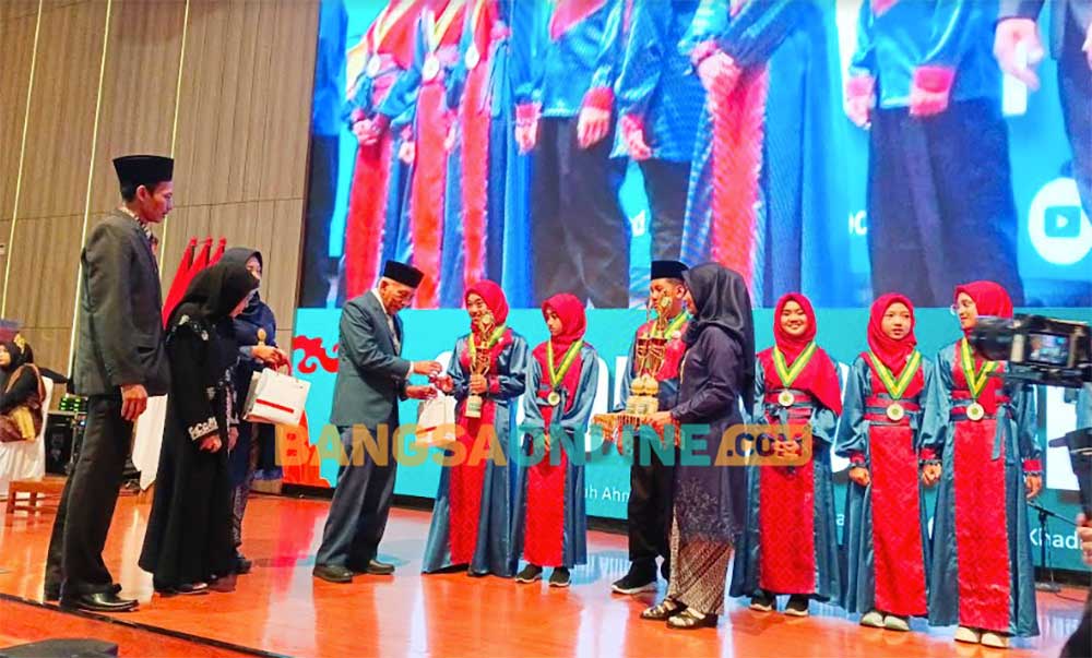 Gelar Graduation Ceremony, Kepala SD Khadijah Surabaya Ingatkan Siswa ...