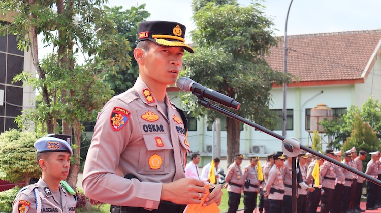 Kapolres Batu Beri Penghargaan Masyarakat Mitra Polri Dan Anggotanya