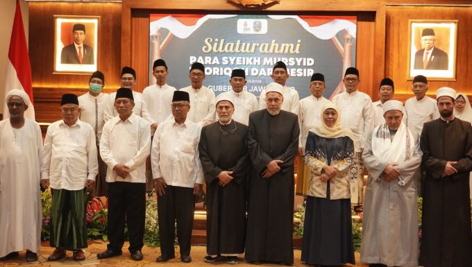Didoakan Ulama-Ulama Mesir di Grahadi, Khofifah Berharap Indonesia ...