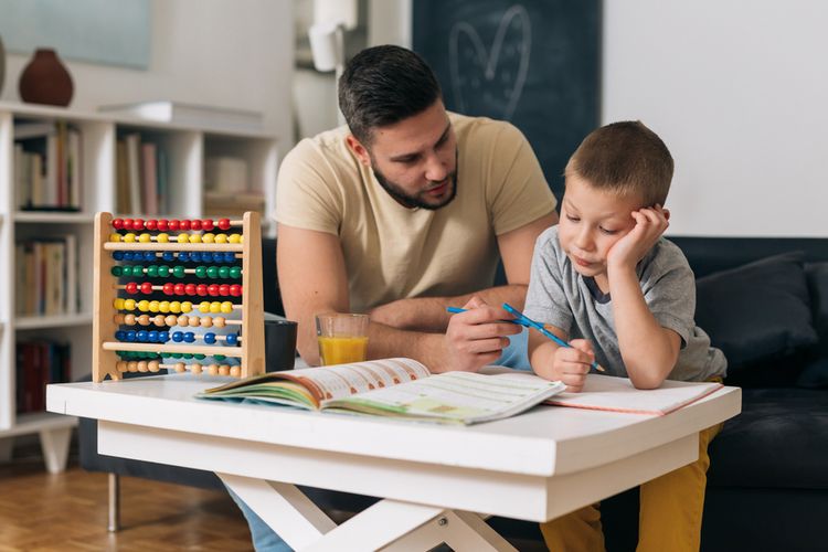 Apakah Anak Sulit Fokus Termasuk ADHD? Ketahui Ciri-Ciri ADHD Pada Anak ...