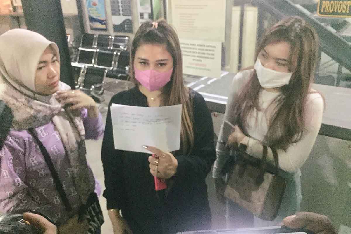 Diduga Tertipu Arisan di Medsos Hingga Rp15 Miliar, 10 Wanita Sosialita di Surabaya Lapor Polisi ...