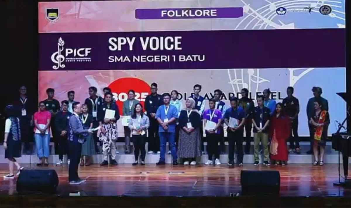 Tim Spy Voice SMAN 01 Batu Toreh Prestasi di PICF | BANGSAONLINE.com - Berita Terkini - Cepat ...