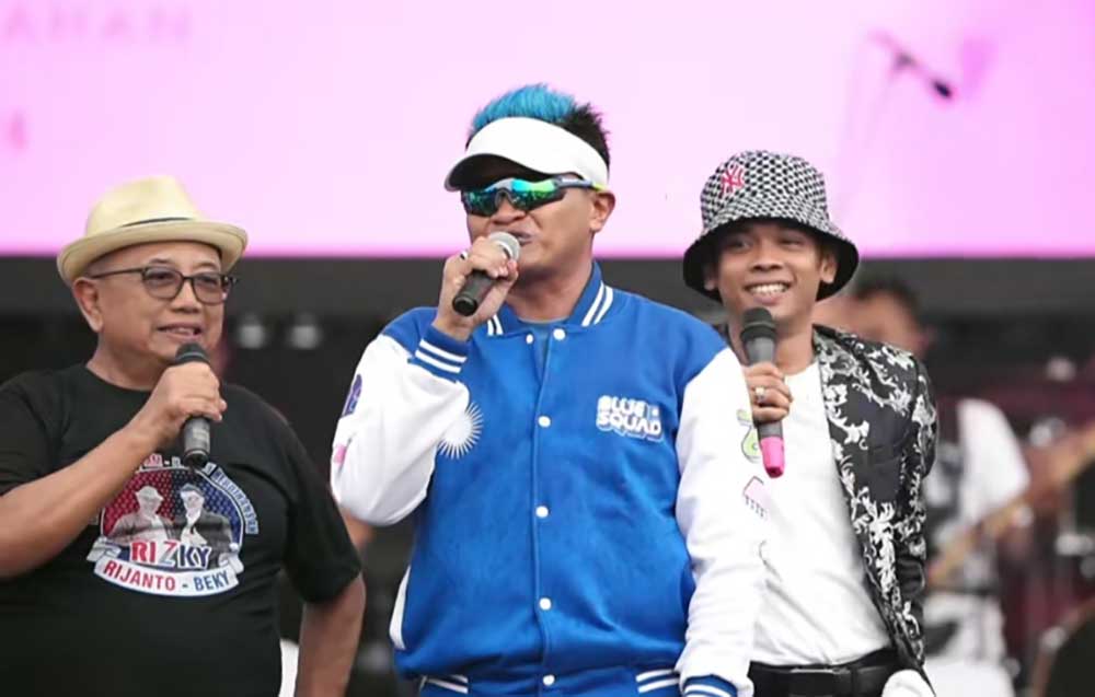 Dalam Kampanye Akbar, Cawabup Blitar Haji Beky Janji Bakal Sedekahkan ...