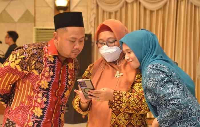 Wujudkan Gresik Bebas Stunting Tahun 2024, Berikut Strategi Bupati dan ... Wujudkan Gresik Bebas Stunting Tahun 2024, Berikut Strategi Bupati dan ...