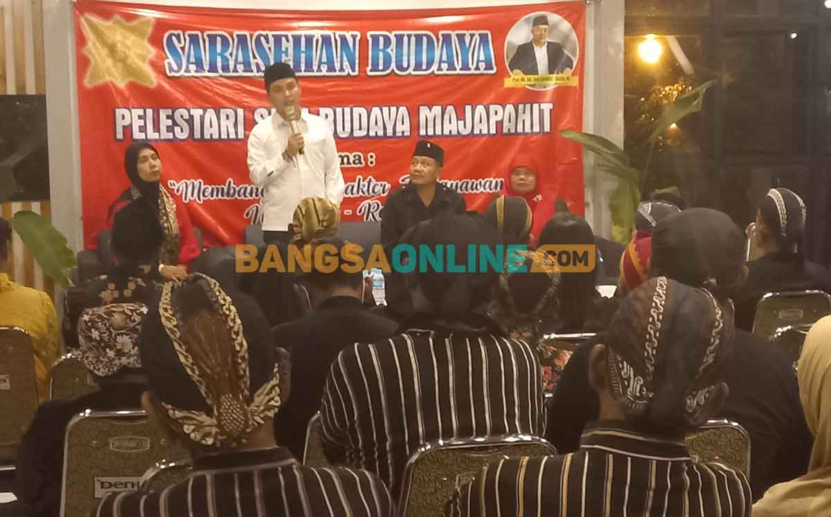 Gus Barra Apresiasi Sarasehan Seni dan Budaya Majapahit | BANGSAONLINE ...