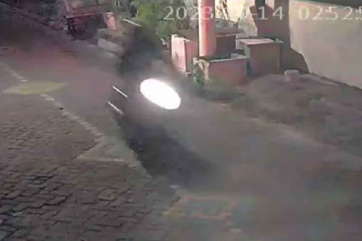 Curanmor di Sidoarjo Meresahkan! Motor di Perumahan TNI AL Dicuri Orang Berjaket Ojol ...