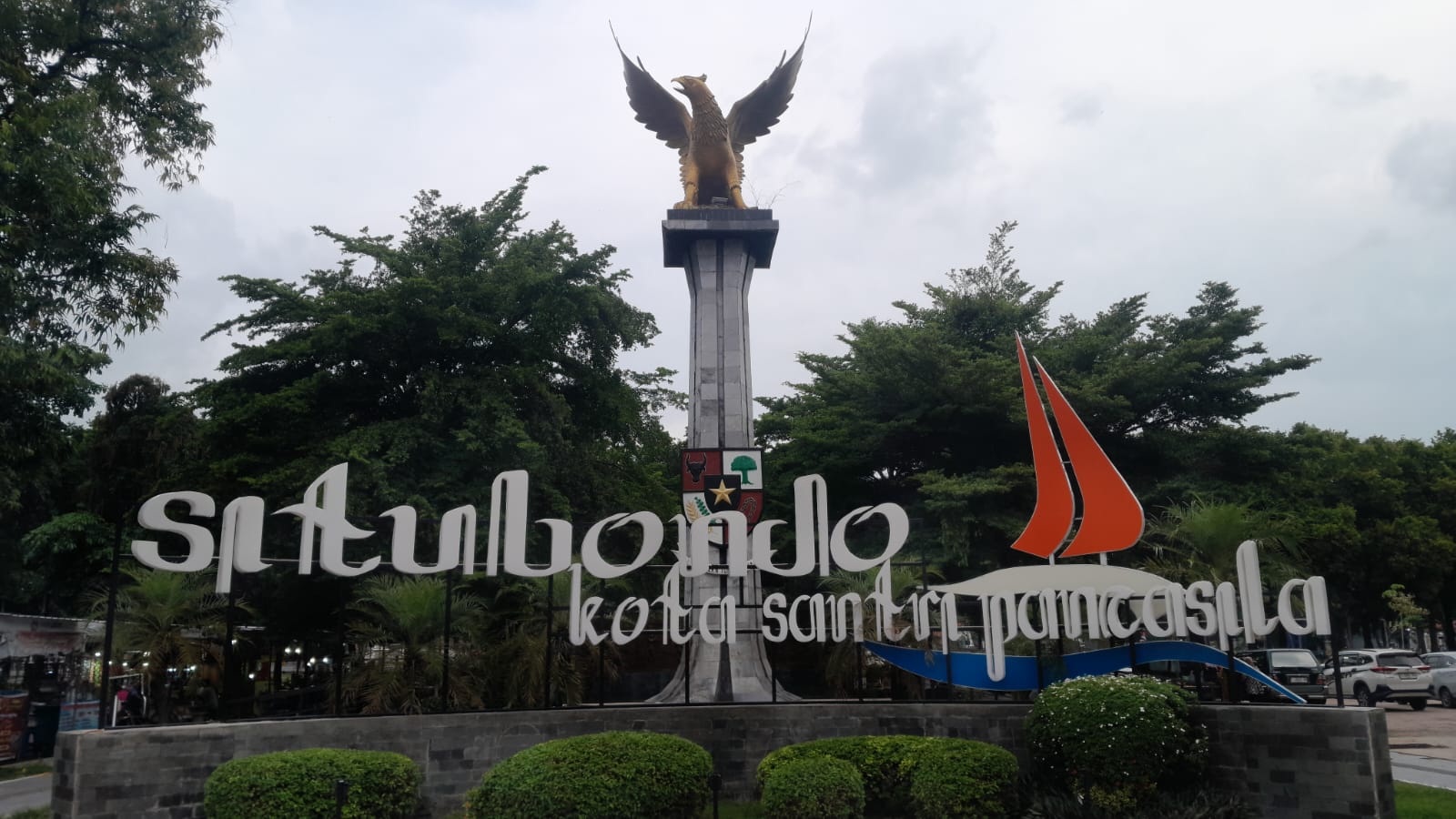 Pakar Kebijakan Publik Unej Pengadaan 6 Mobil Dinas Baru oleh Bupati ...