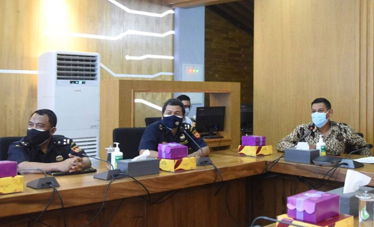 Sosialisasi Rokok Polos, Wali Kota Kediri Sapa Pemilik Warung Kopi di ...